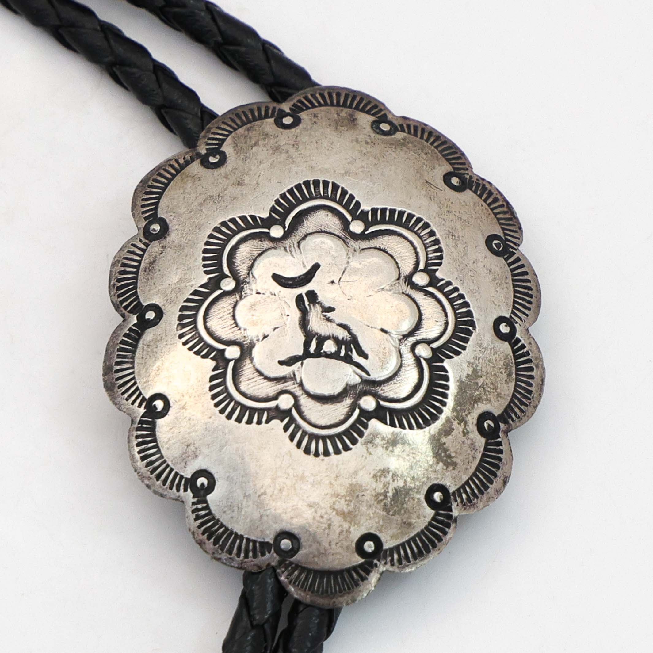 1960s Howling Wolf Bolo Tie – Garland's