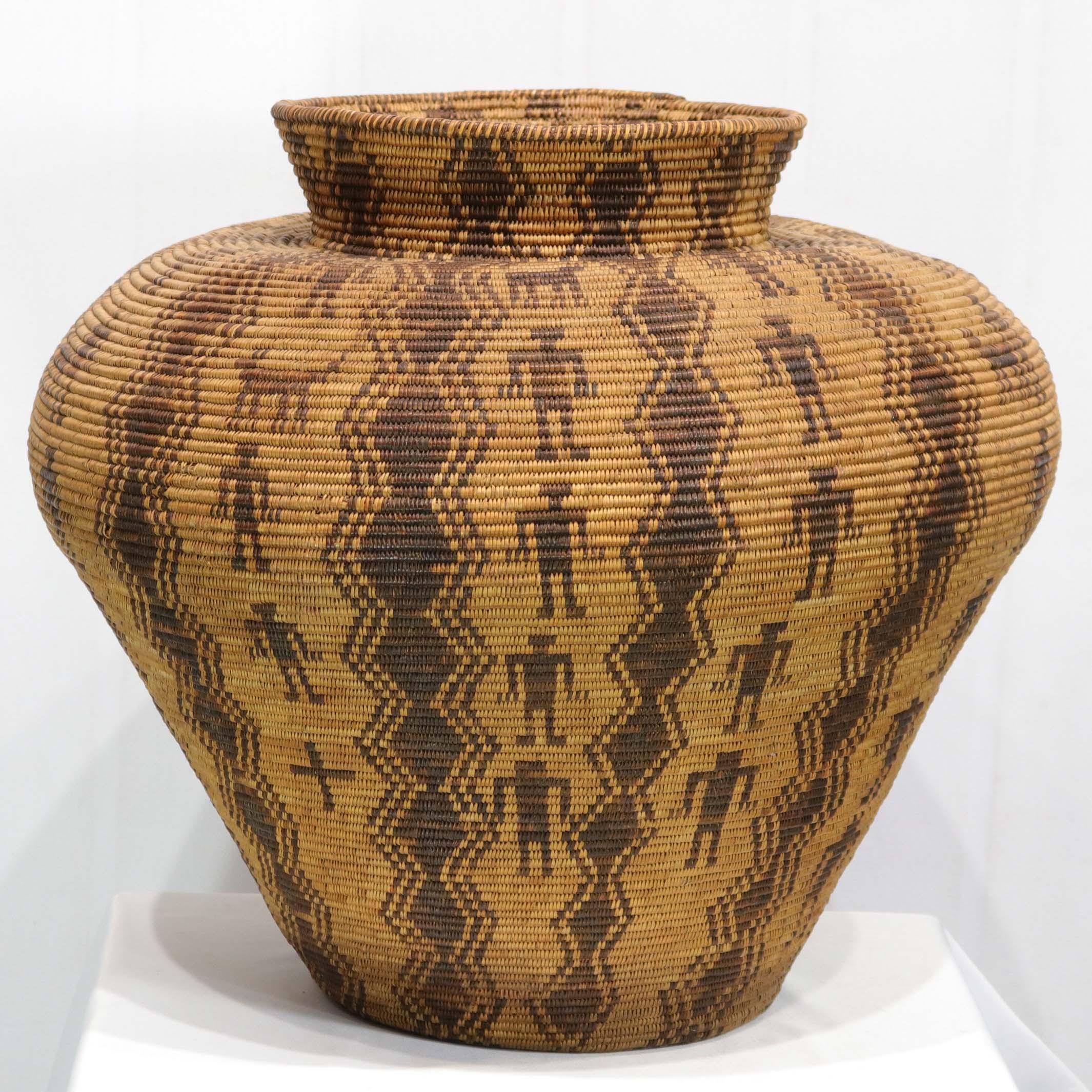 1910 Figured Apache Olla – Garland's